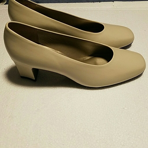 Shoes | Bone Colored Heel | Poshmark